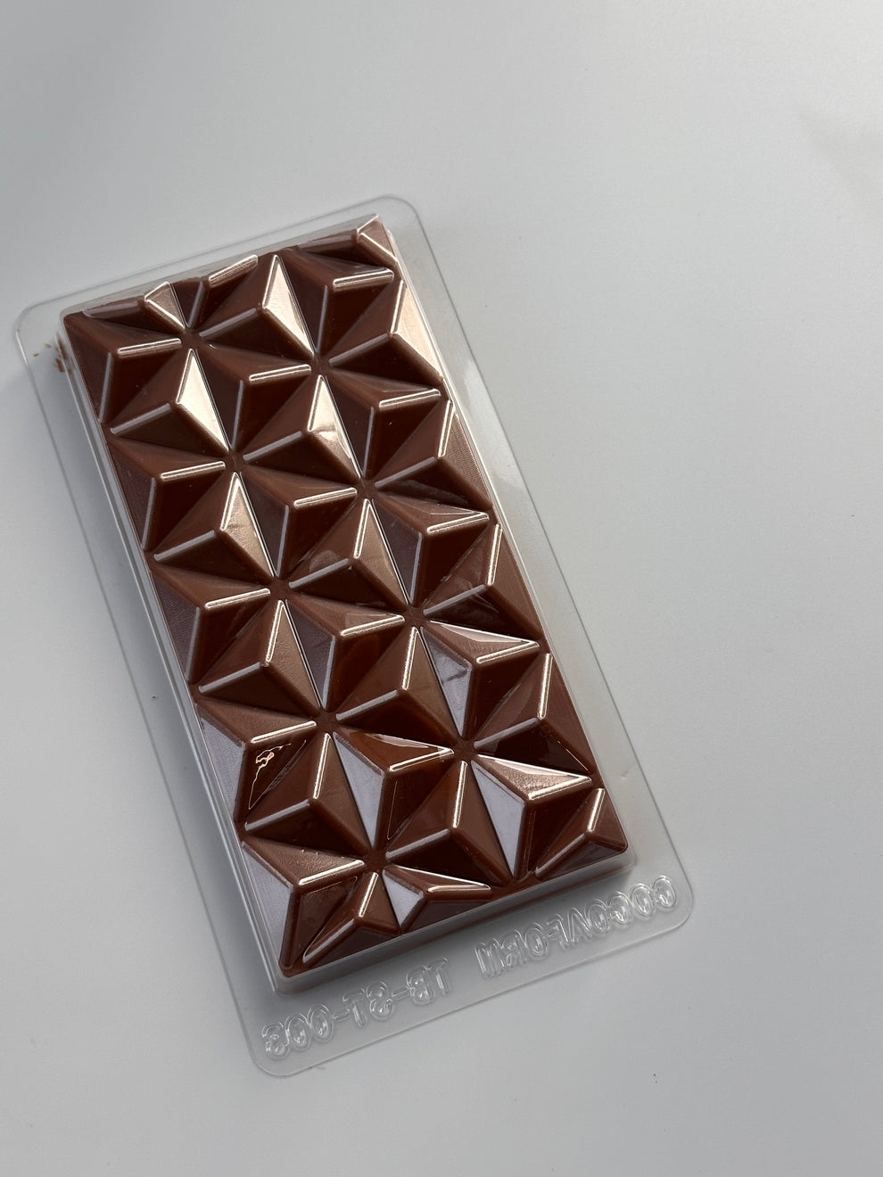 Geometric Chocolate Bar Mould | Sleek & Modern Dubai Chocolate Design ...