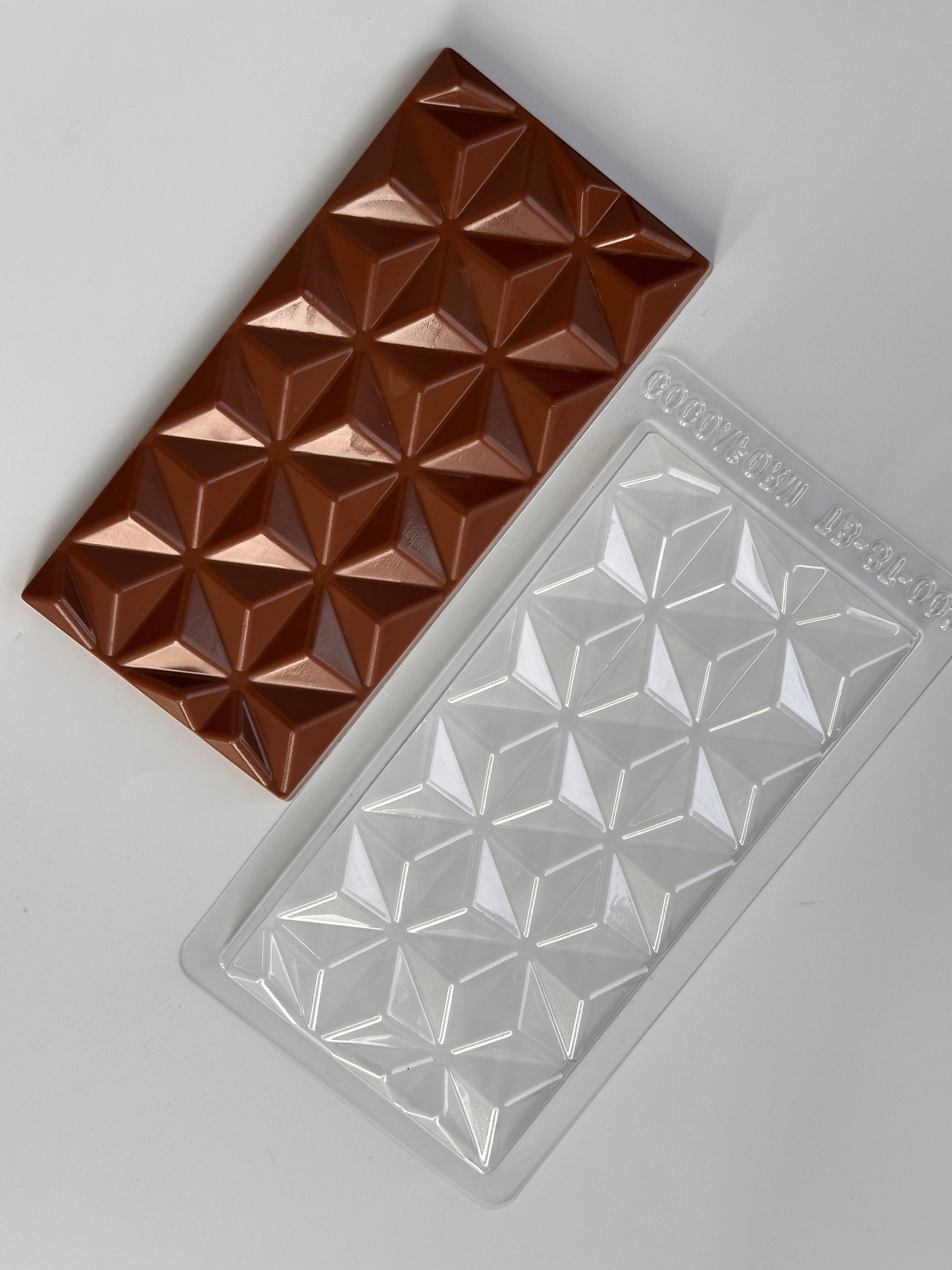 Geometric Chocolate Bar Mould | Sleek & Modern Dubai Chocolate Design ...