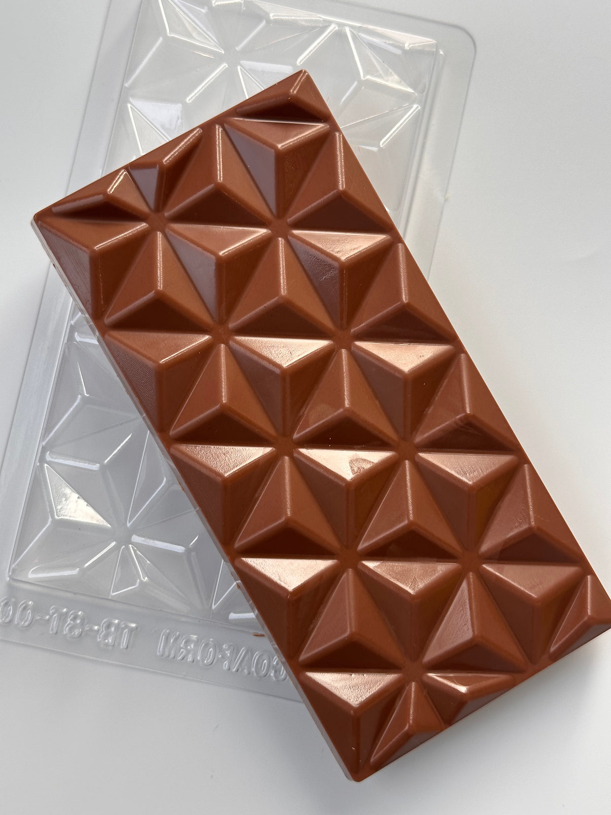 Geometric Chocolate Bar Mould | Sleek & Modern Dubai Chocolate Design ...